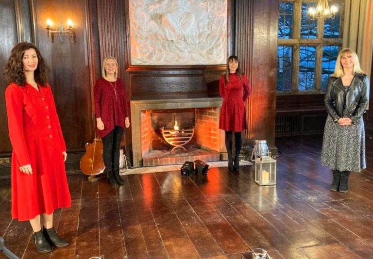 Pedair yn rhyddhau ‘Carol Nadolig Hedd Wyn’ – Y Selar