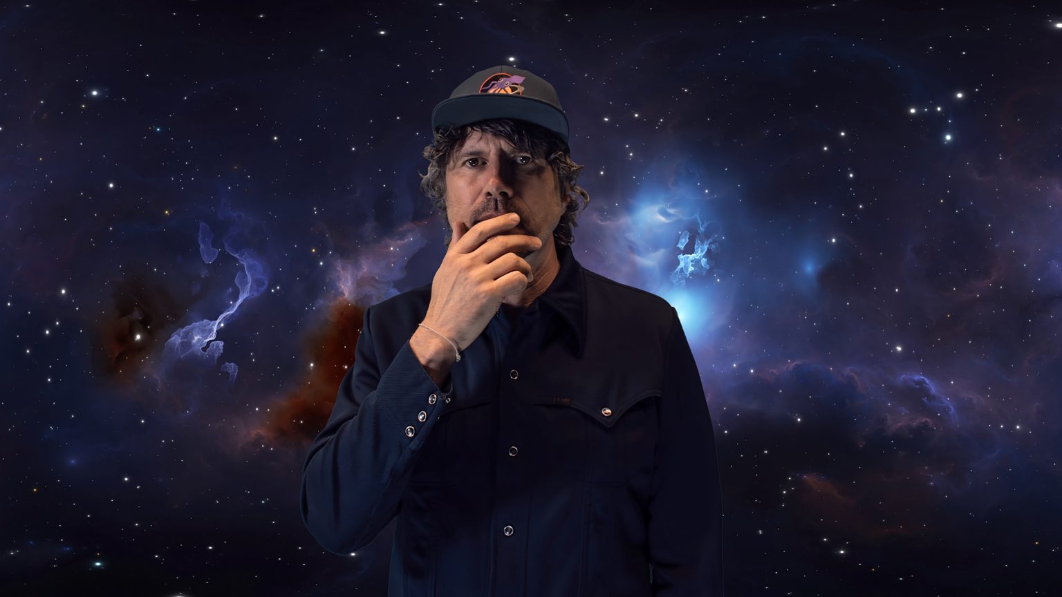 Ychwanegu lleoliadau Cymreig i daith Gruff Rhys – Y Selar