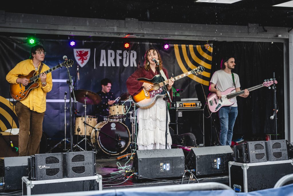 Mari Mathias (Llun – FfotoNant) – Y Selar